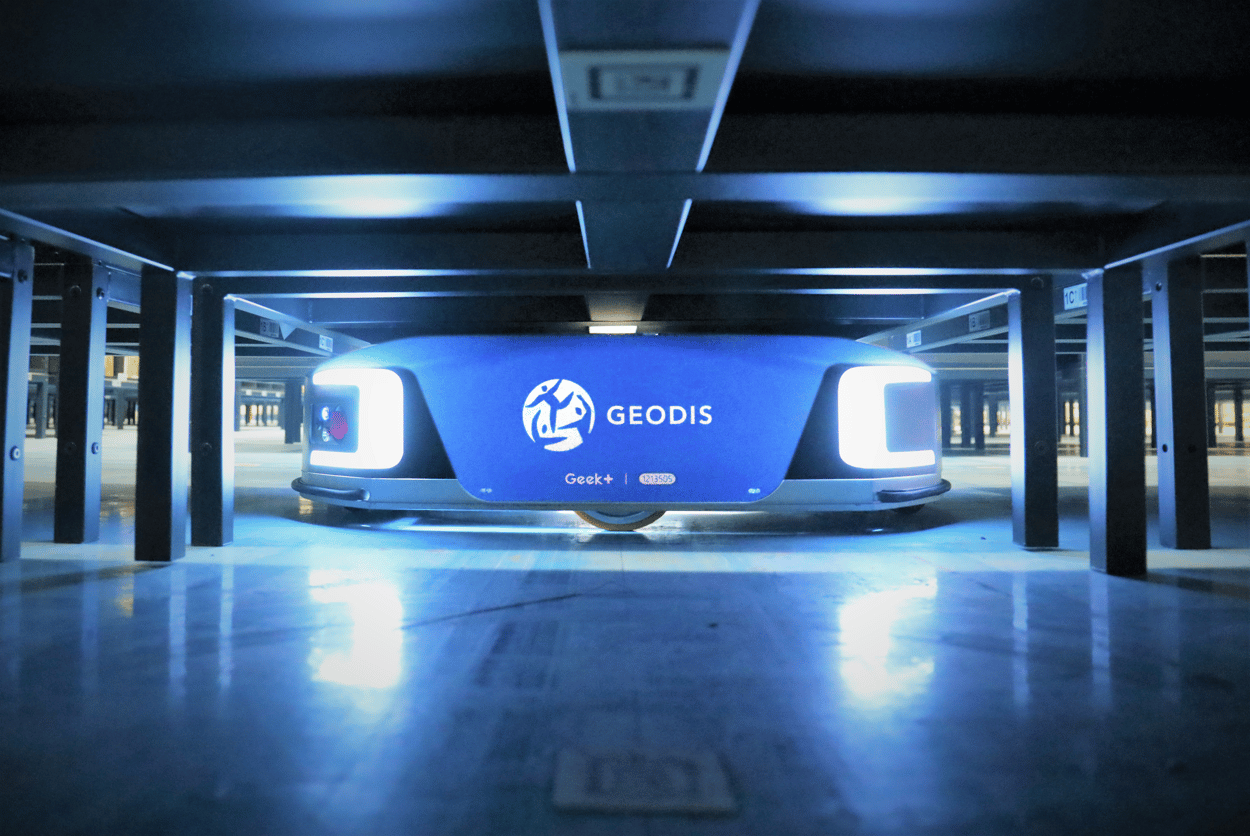 Geek+ and GEODIS Team Up to Optimize Warehouse Logistics with AMRs